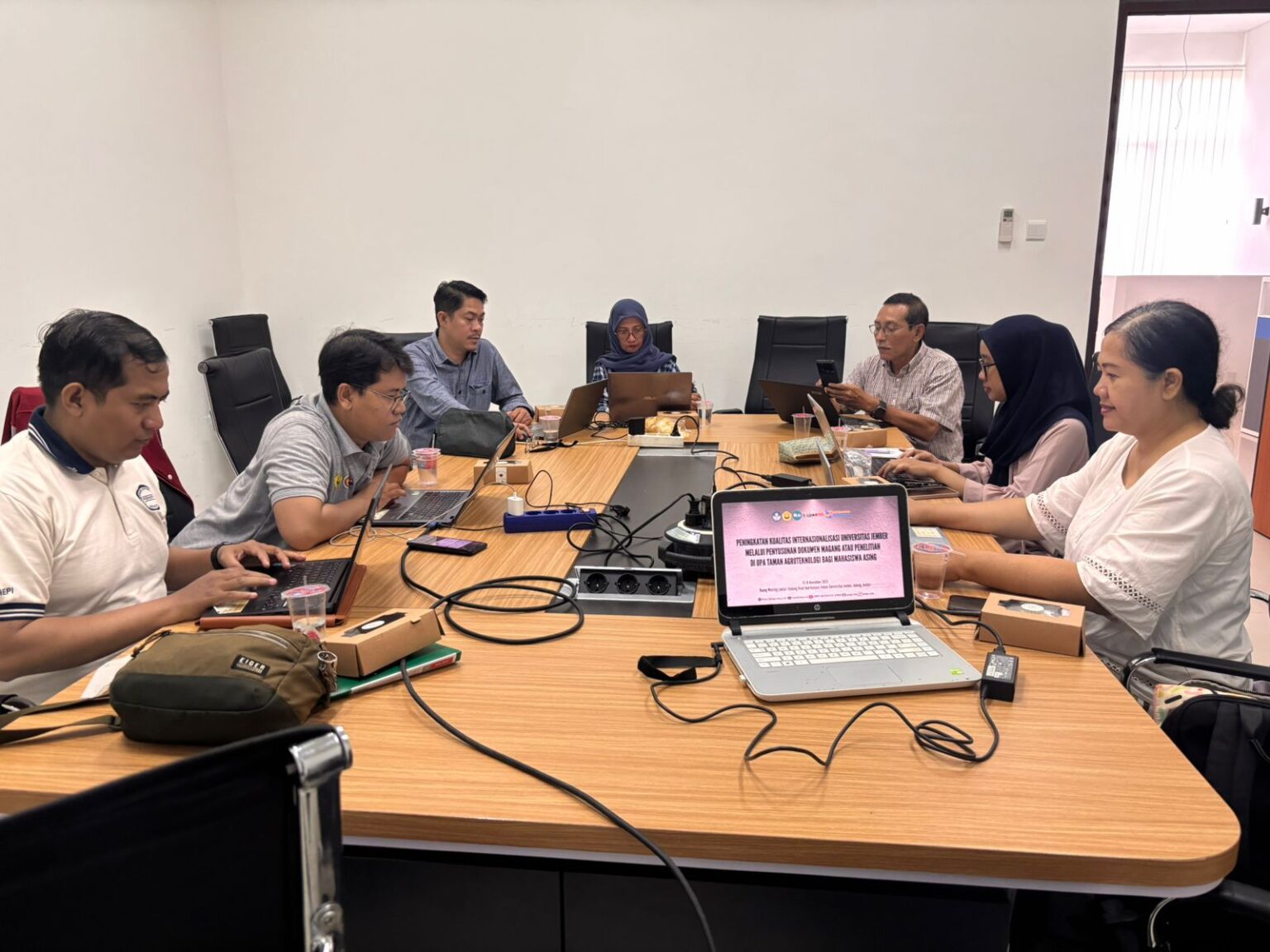 Kolaborasi Pusat Layanan dan Kemitraan Internasional (PLKI), LPMPP dan ...